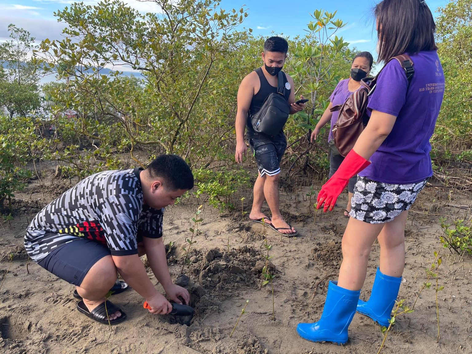 Mangrove Tree-Planting Activity - UNIVERSITY OF SAN AGUSTIN