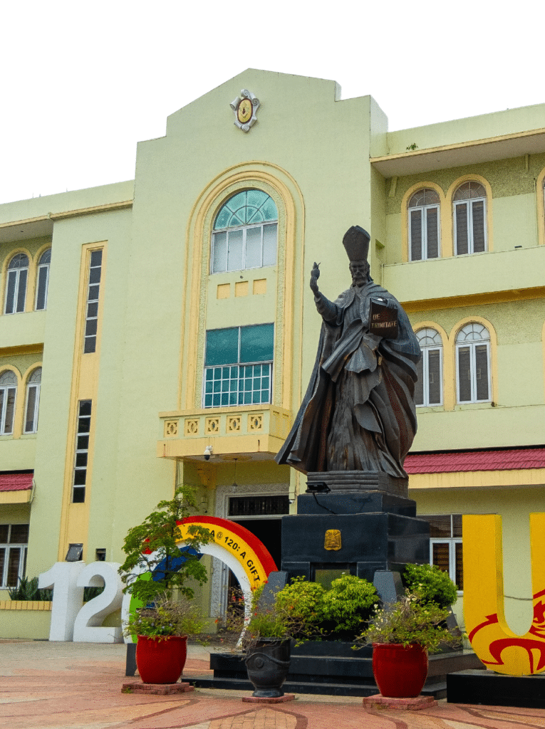 Home - UNIVERSITY OF SAN AGUSTIN