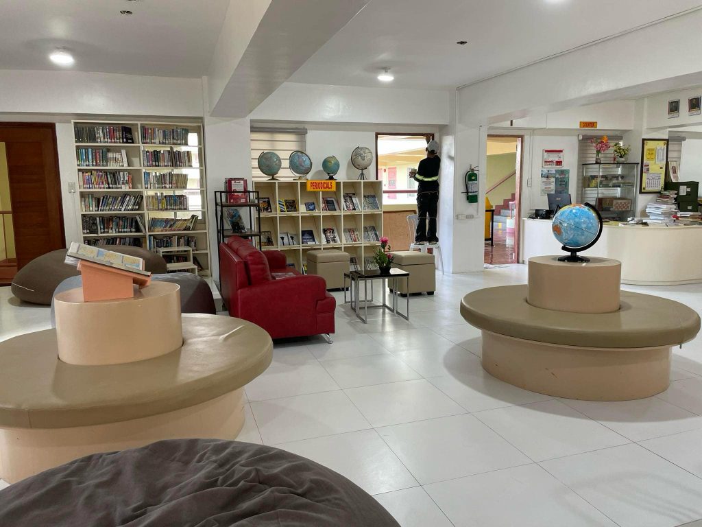 Learning Resource Center - UNIVERSITY OF SAN AGUSTIN